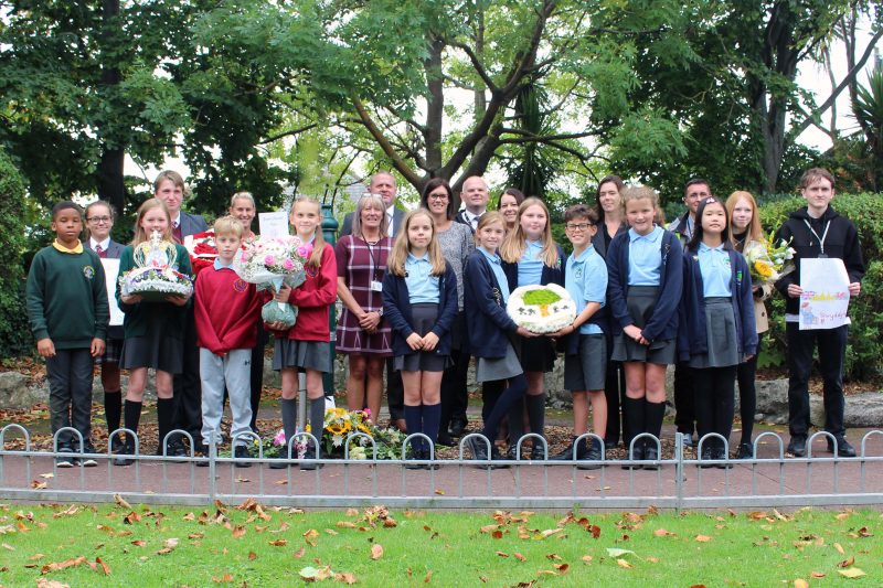 Prestatyn school community thanks Queen for her service – Prestatyn ...